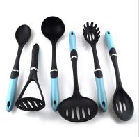 China Food Grade Silicone Collapsible Funnel Set 4 Pack Heat Resistant -40°C to 250°C Kitchen Utensils for sale