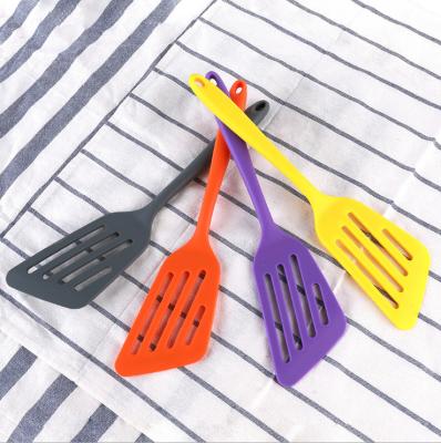 China Food Grade Silicone Collapsible Funnel Set 4 Pack Heat Resistant -40°C to 250°C Kitchen Gadgets for sale