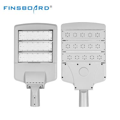 China IP65 Waterproof 100W SMD3030 LED Street Light for Outdoor Road and Highway Lighting for sale