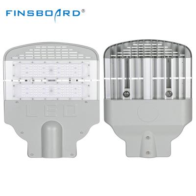 China SMD3030 LED Street Light with IP65 Waterproof and 130-140lm/w Efficiency for Outdoor Highway Lighting for sale