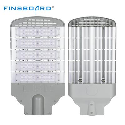 China IP65 Waterproof LED Street Light with 150lm/w Lumen Efficiency and 50000 Hours Lifespan for Outdoor Pole Mounted Lighting for sale