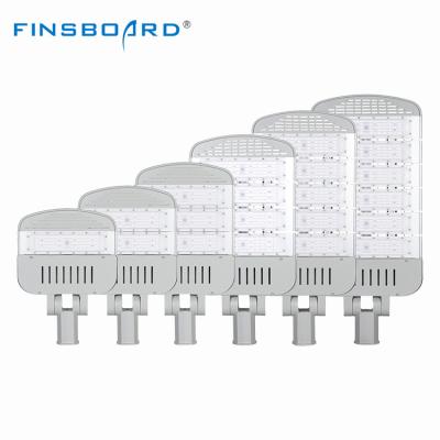 China SMD3030 LED Street Light IP65 Waterproof Outdoor LED Light with Customizable Wattage for sale