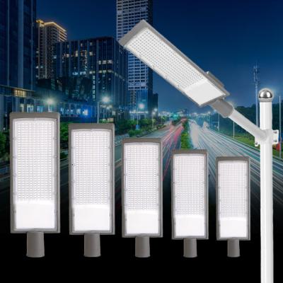 China Waterproof IP66 LED Street Light with 120lm/W Efficiency and AC85-265V Wide Voltage for Highways for sale