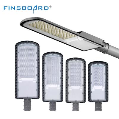 China AC85-265V 3000K-6500K High Brightness LED Street Light with 120lm/W Efficiency and Die-casting Aluminum Housing for sale