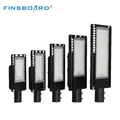 China IP66 Waterproof LED Street Light with 120 lm/W Efficiency and Die-casting Aluminum Housing for sale