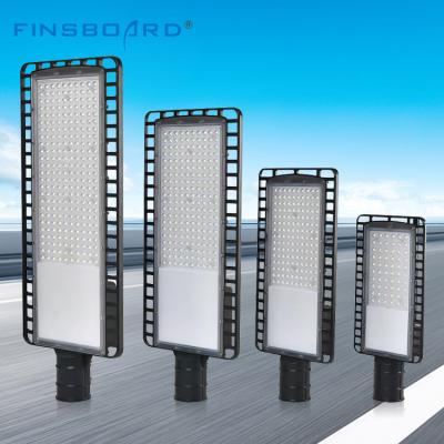 China Energy Efficient IP66 Waterproof LED Street Light with 50W-200W Wattage for Outdoor Highway Lighting for sale