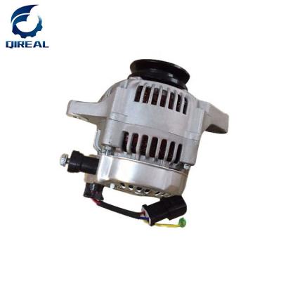 China Alternator 600-821-6130 0-33000-5840 For Komatsu Excavator PC200-1 PC200-2 Engine S6D105 for sale