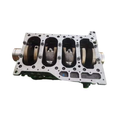 China Diesel engine parts middle cylinder 8-98204528-0 8982045280 cylinder block for 4HK1 engine for sale