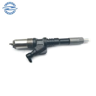 China Komatsu SA6D125E Engine Common Rail Injector Assembly 095000-0801 for sale