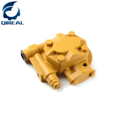 China PC200-3 PC200-5 Hydraulic Transmission Gear Oil Pump 704-24-28230 708-25-01064 for sale