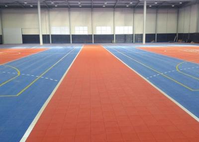 China SPM-3022 Modular Sports Flooring 301x301x22mm with 36% Shock Absorption and 267 Cushions per Square Meter for sale