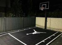 China Waterproof Interlocking Basketball Court Flooring 300x300x15.8mm with 54% Shock Absorption and 533 Elastic Cushions for sale
