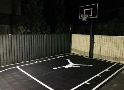 China Waterproof Interlocking Basketball Court Flooring 300x300x15.8mm with 54% Shock Absorption and 533 Elastic Cushions for sale