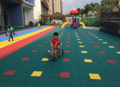 China EDT-2513 Fire Resistant Kindergarten Flooring 10.13㎡ Per Carton With Drainage System for sale