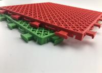 China SDT-2513 Modular Sports Flooring 250×250×12.7mm with 38% Shock Absorption for Multi-Court Applications for sale