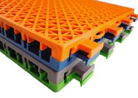 China Recyclable PP Multi-Purpose Sports Flooring 303.8×303.8×14.7mm with 57% Shock Absorption and Anti-UV Protection for sale