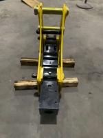 China SB40 4-7 Ton Excavator Hydraulic Breaker Triangle for Construction for sale