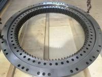 China Heavy Duty CAT E390 Excavator Slewing Ring Excavator Swing Bearing for sale
