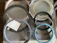 China CAT E350 Bucket Cylinder Seal Kit Excavator Cylinder Arm Parts for sale