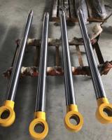 China CAT E330D Bucket Cylinder Piston Rod OEM Hard Chrome Hydraulic Rod for sale