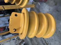 China D155 Track Bottom Roller  Heavy Duty Komatsu Bulldozer Undercarriage Support Roller for sale