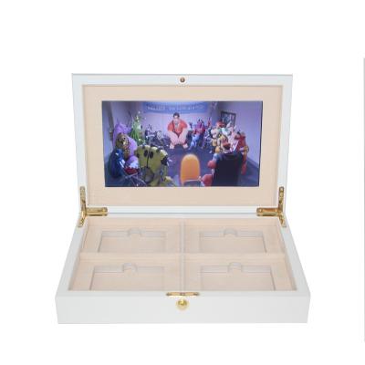 China Wood LCD Video Mailer Box For Gift Advertising for sale