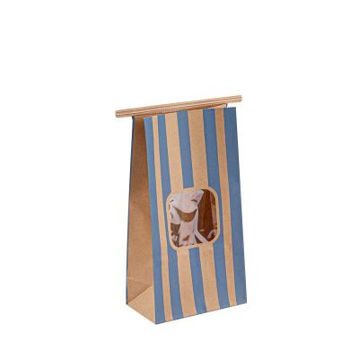 China Custom Kraft Paper Lunch Bags 8 Color Printing Grease Proof Takeaway Bags for sale