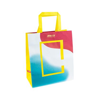 China Eco  8 Color Flexo Printing Personalized Paper Bags With Handles for sale