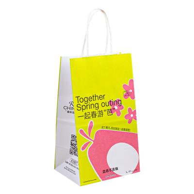 China Custom Kraft Paper Handle Bags 100gsm-200gsm Takeaway Shopping Bags OEM Logo for sale