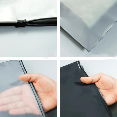 China Custom Logo Frosted Polyethylene Zipper Bag 0.08mm Thick Recyclable Clothing Packaging for sale