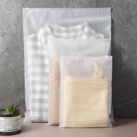 China Zipper PEVA Reclosable Moistureproof Clear Clothing Storage Bags 0.05mm UV Protection for sale