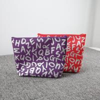 China PVC Makeup Bag with Zipper Closure - Lightweight Medium Size Cosmetic Storage Bag (100pcs MOQ, 20 Days Delivery) for sale