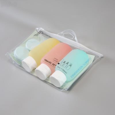 China Waterproof PVC Transparent Cosmetic Organizer Bag - Medium Size with Zipper Closure for Travel Toiletries for sale