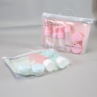 China Waterproof PVC Transparent Cosmetic Organizer Bag - Medium Size with Zipper Closure for Travel Toiletries for sale