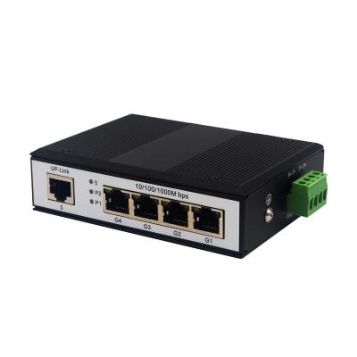 China 4 Port Gigabit Industrial POE Switch DIN Rail Ethernet POE Switch 1 Uplink for sale