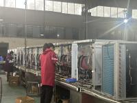 China BLG 200kg Daily Output Water-Cooled Chewing Ice Machine 220V Automatic with 560×840×1600mm Dimensions for sale