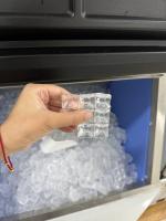 China Commercial Cube Ice Maker Machine 250kg Storage Capacity 220V/110V for Hotels and Cafes for sale