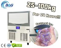 China Commercial Ice Maker Machine 36kg/24h Daily Output with 220V 300W Air-Cooled System for sale