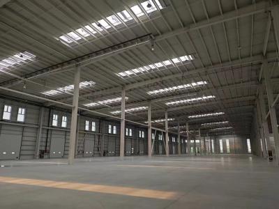 China Q235 Q335B Steel Warehouse Prefabricated Buildings Industrial Hangar 50-100mm Sandwich Panel for sale