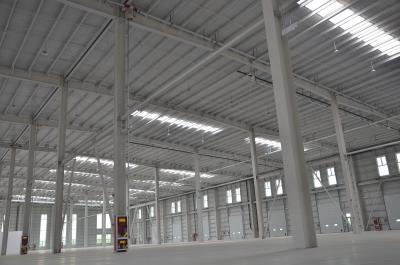 China Customizable Industrial Prefab Steel Frame Buildings For Fast Track for sale