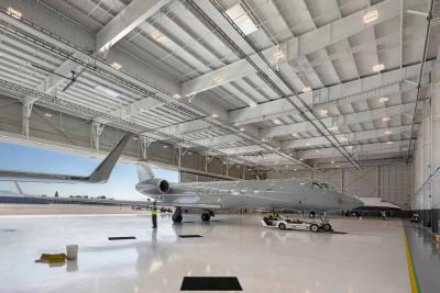 China Portal Frame Aircraft Hangar Steel Building - 5-6m Height, Q355B Material, Earthquake Level 8 Resistant for sale