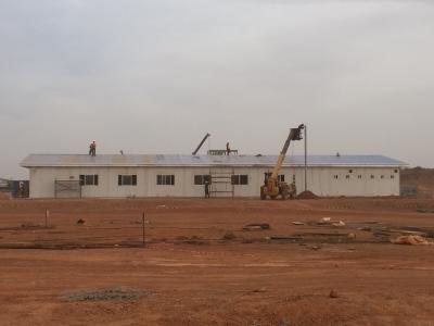 China 80m Clear Span Space Frame Gymnasium Sports Hall Steel Structure Q355B Truss Column Free Roof Design for sale