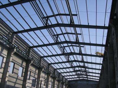 China Seismic Resistant Custom Industrial Steel Building 50 Year Life AWS D1.1 Welding for sale