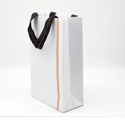 China Custom Jewelry Paper Bag with Silk Ribbon 1000 Pcs MOQ OEM ODM for sale