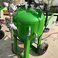 China 200KG Dust Free Blasting Equipment CE Approved For Rust Removal for sale