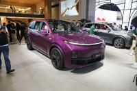 China LEADING IDEAL L9 All Wheel Drive Luxury Electric Car 500Nm for sale