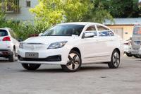 China 4 Door 5-Seater Sedan Dongfeng Fengshen E70 New Energy Electric Car Cruising Range 412km for sale