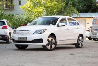 China 4 Door 5-Seater Sedan Dongfeng Fengshen E70 New Energy Electric Car Cruising Range 412km for sale