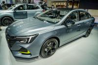 China Ternary Lithium Electricity Roewe I6 MAX Automatic Electric Car 280Nm for sale