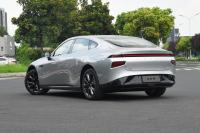 China Wd 480G 562 625E 670 700Km 1000km Xiaopeng P7 Hatchback EV High Speed Electric Car for sale